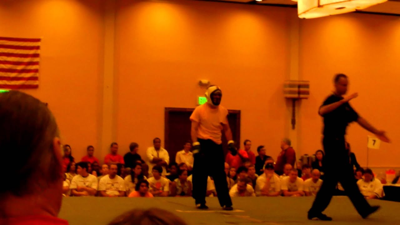 NYHG's 2011 full-contact Lei Tai fight.MOV - YouTube
