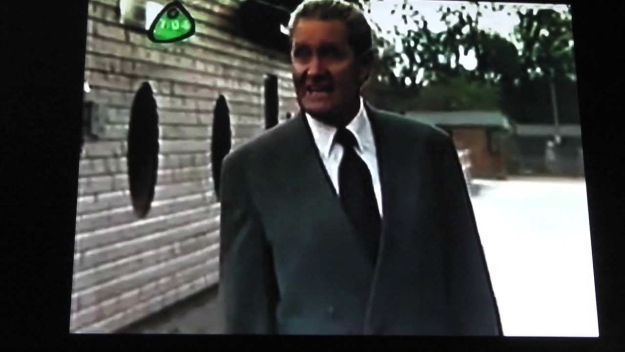 Chucklevision - No Slacking - YouTube