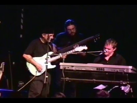 Taylor Mesple plays a Wurlitzer solo with Phil Keaggy "Time" - YouTube