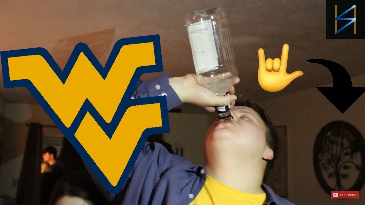 Inside a Casual WVU House Party - YouTube