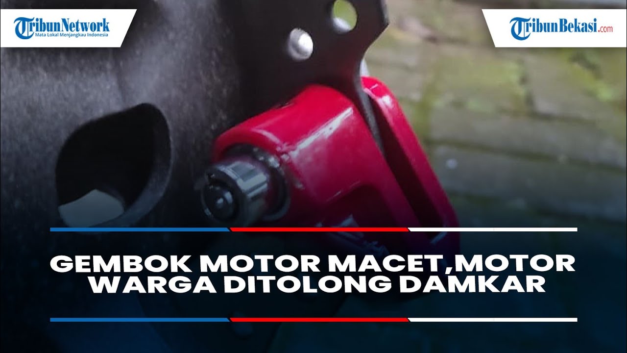 Gembok Motor Macet, Malam Minggu Warga Diselematkan Damkar - YouTube