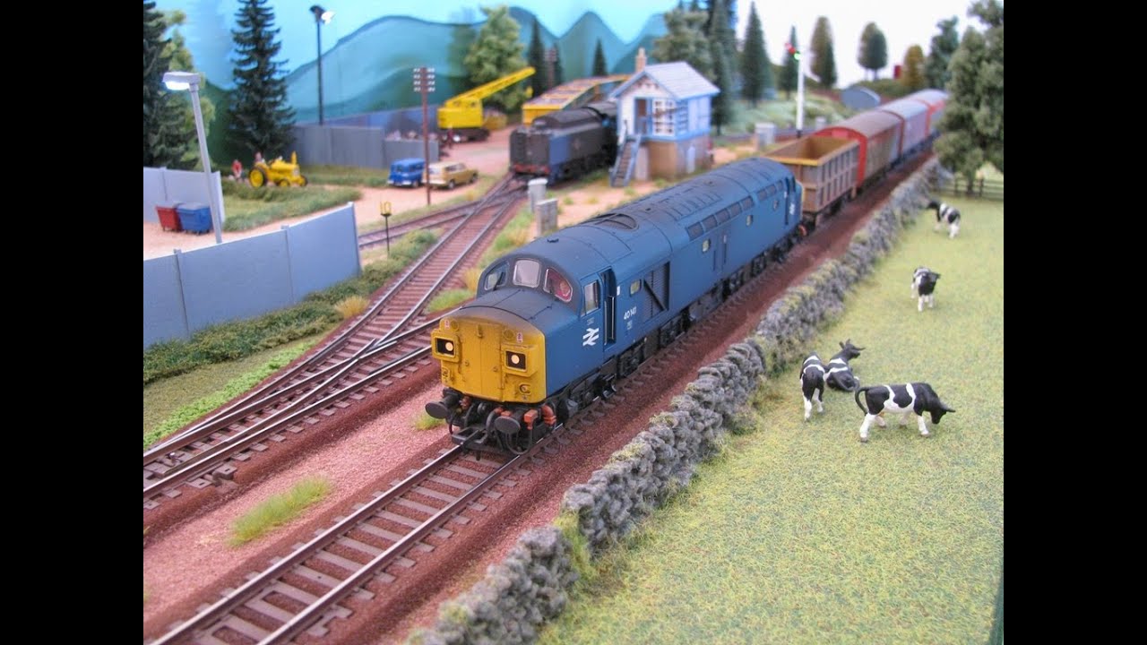 Class 40141 DCC SOUND Loksound V4 weathered By Lee's Locos. - YouTube