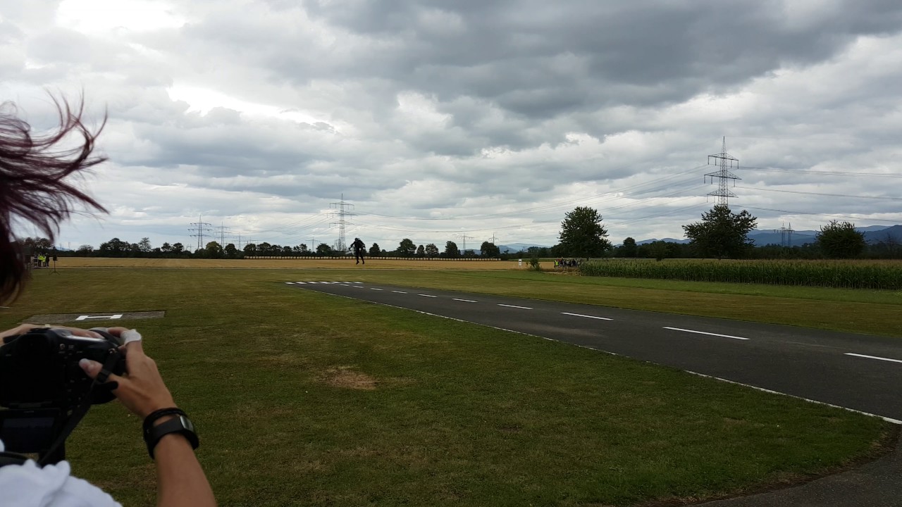 Iron Man JetCat-Flugtag - YouTube