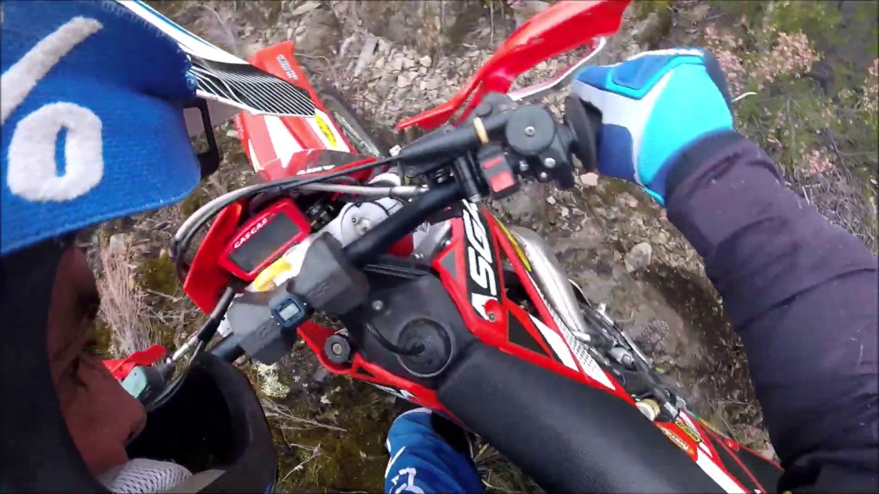 Cabras Al Monte Enduro Extreme Ño (el cubremanos irrompible) - YouTube
