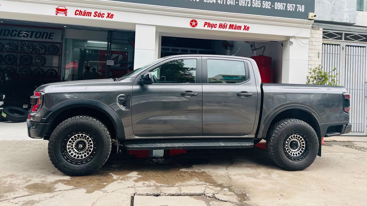 Review FORD RANGER XLS độ mâm lốp RAPTOR bánh to đùng, cơ bắp, nâng tầm ...