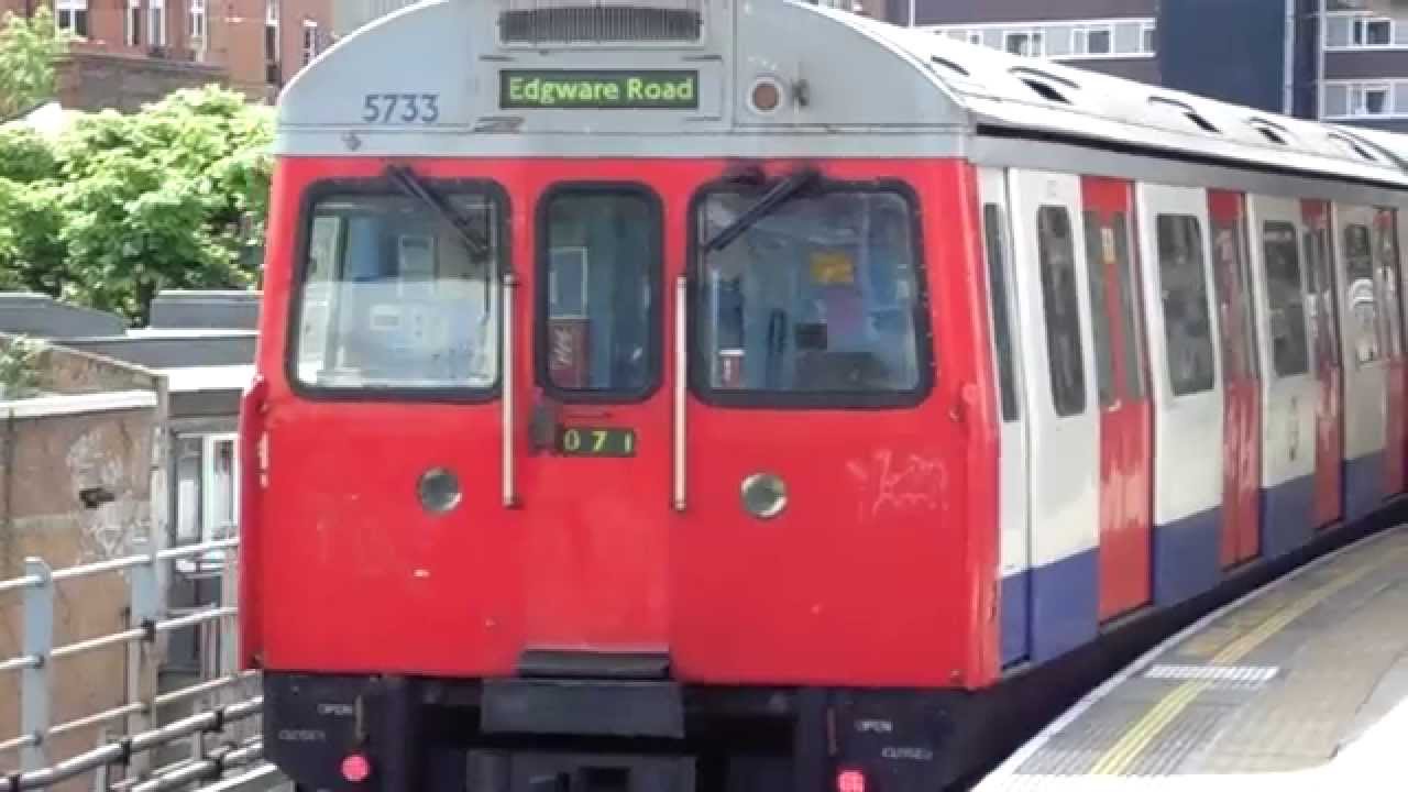 London Underground C69/77 stock train arriving at Putney Bridge - YouTube