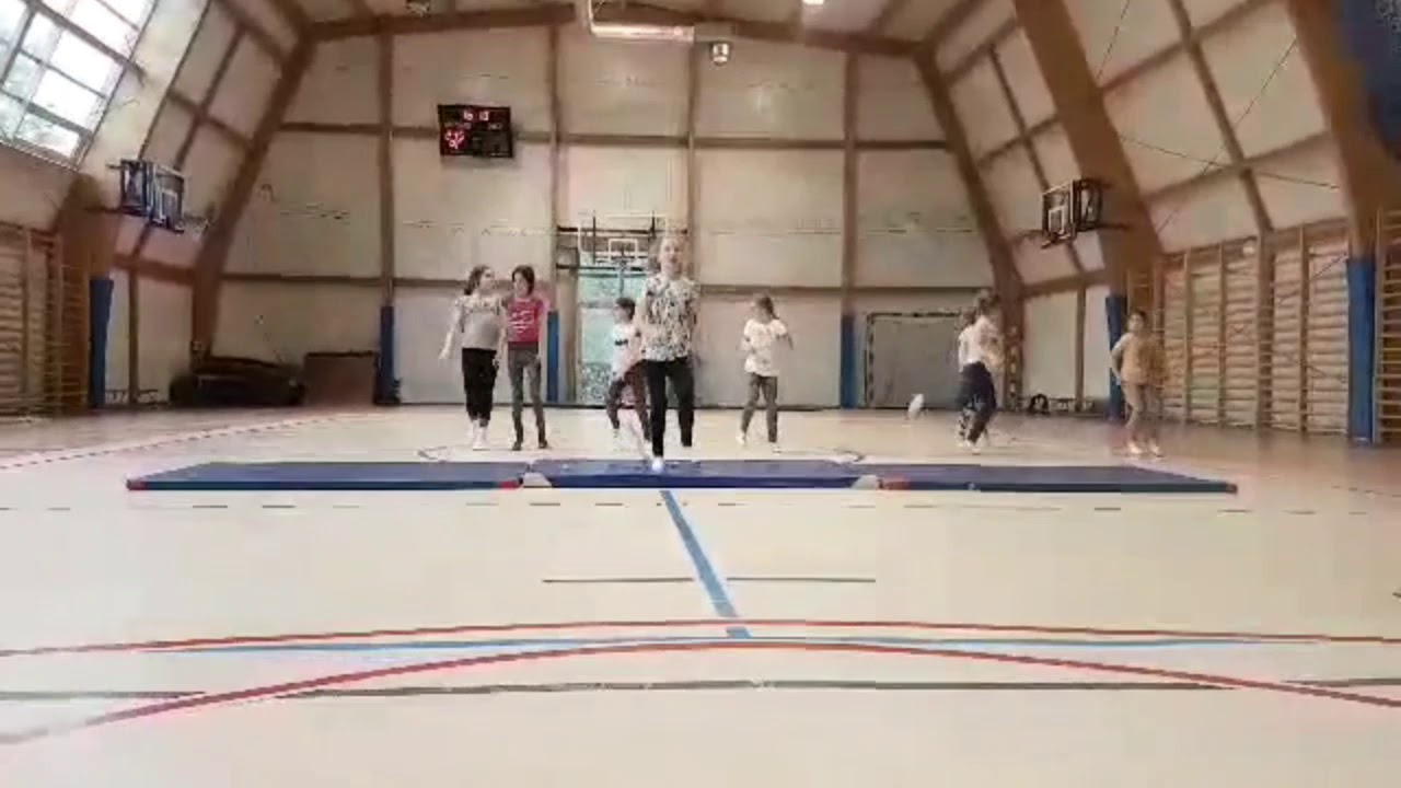 Acro dance - YouTube