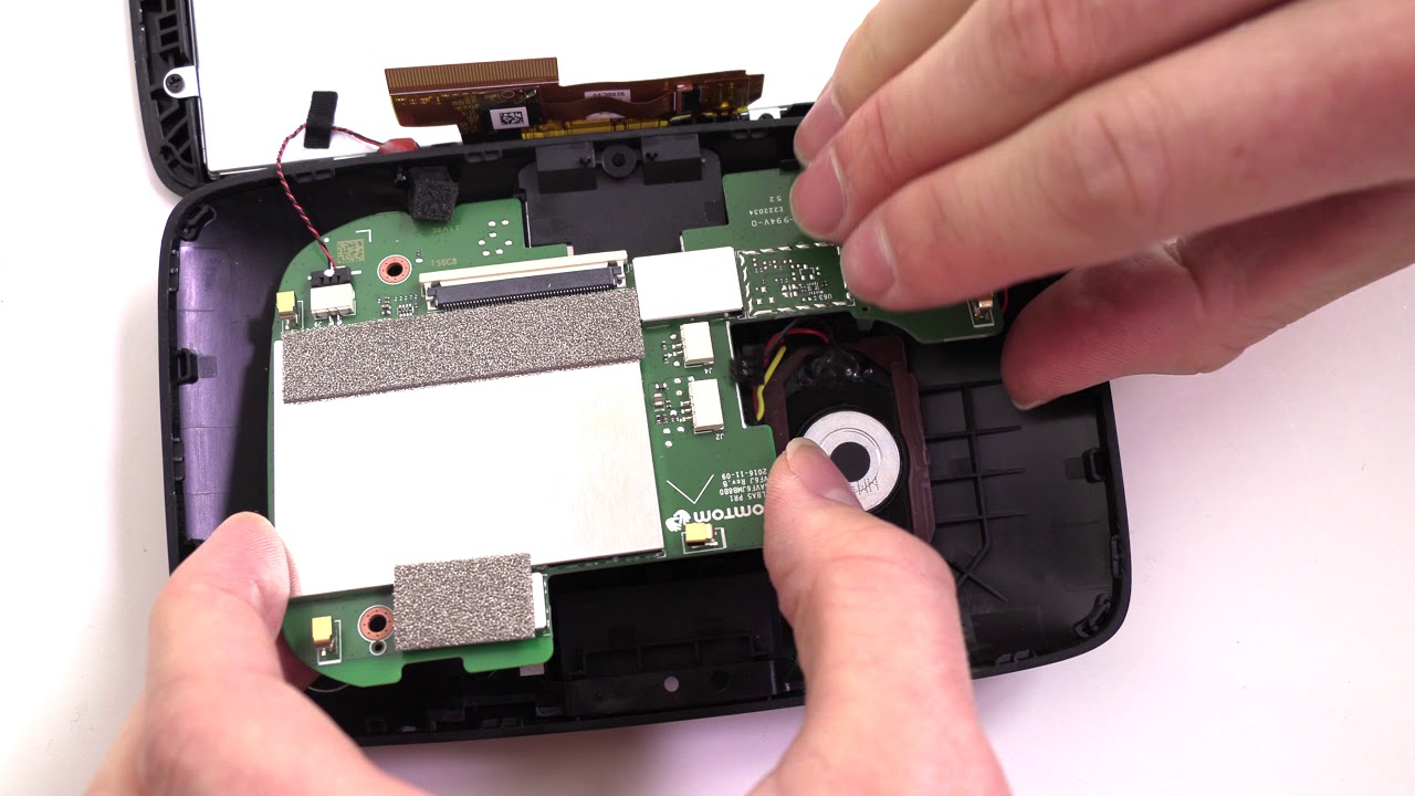 How to Replace Your TomTom Go 52 Battery - YouTube