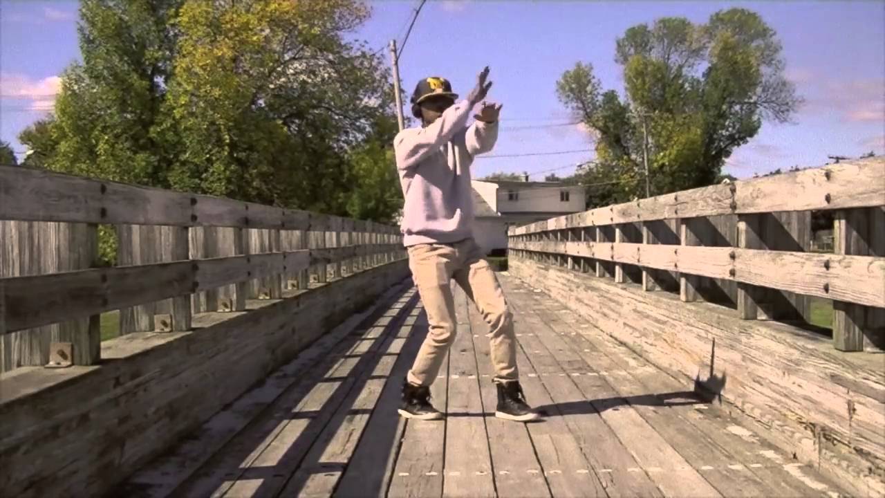 ☯☠DJ Snake ft Alesia - Bird Machine (Dubstep Dance)☠☯™ - YouTube