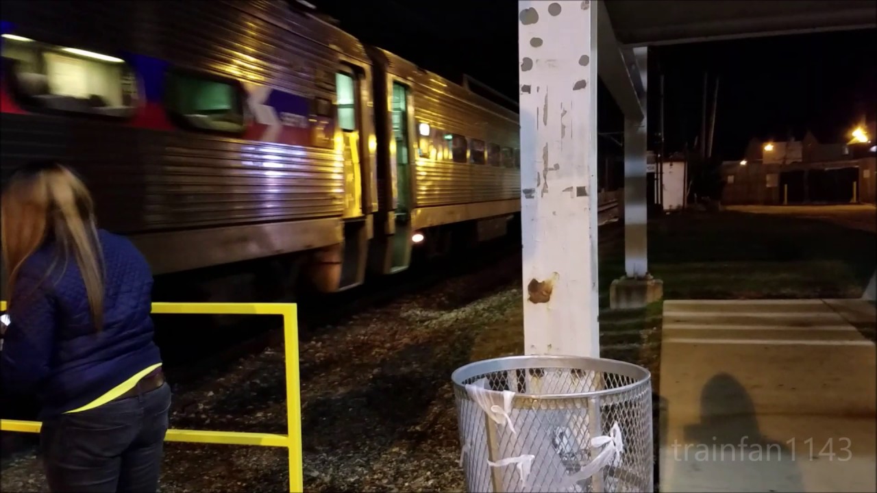 SEPTA Media/Elwyn Line train departs Fernwood-Yeadon station 12/03/16 ...