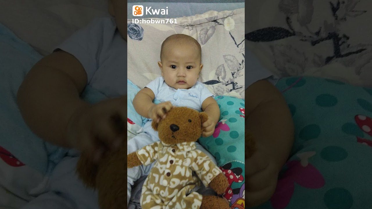 Baby comel - YouTube