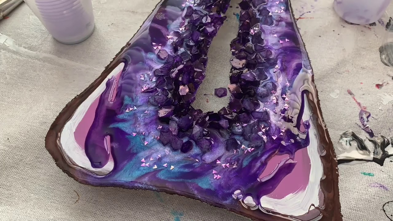 GEODE WITH LIGHTS - YouTube