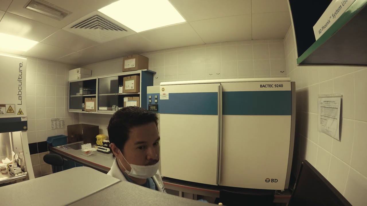 MEDTECHVLOG2 This is how a Medtech Work! Medical Technologist on duty ...