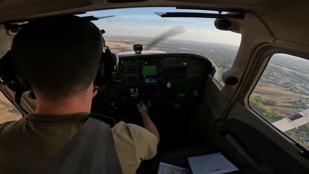 Cessna 172 Flight Training #42 - YouTube