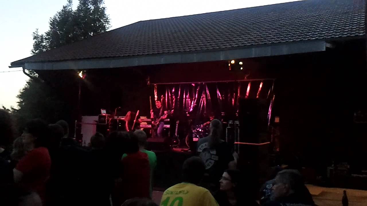 Ryan Eden Rebell Yell Live am 07.07.2012 10 Jahre MF Voigas - YouTube