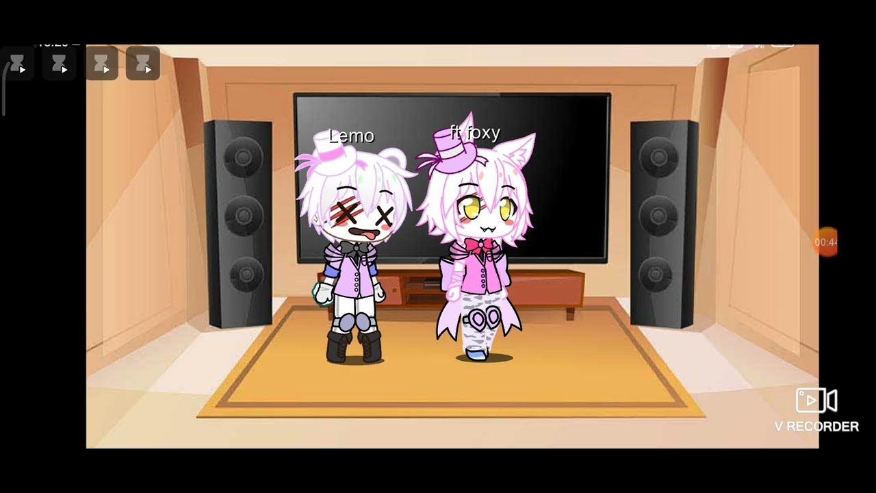 funtime Freddy scared funtime foxy #prank - YouTube