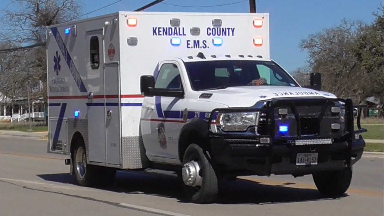 Kendall County EMS Medic 1 Responding - YouTube