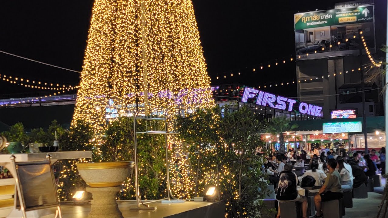 First One Market near Talat Phlu Bangkok Thailand. - YouTube