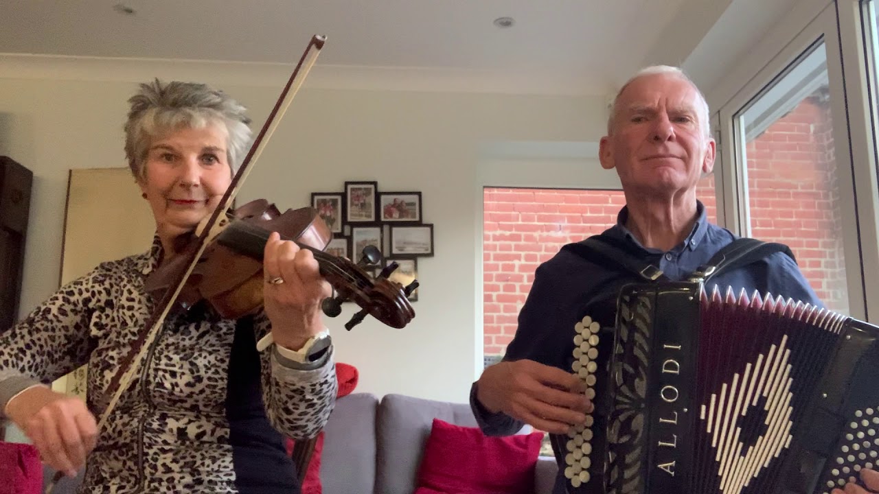 Miss Lindsay Barker / The 150 year old waltz - YouTube