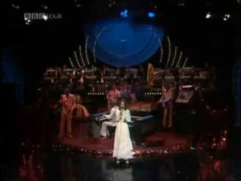 The Carpenters - Carpenters medley LIVE The Palladium - YouTube