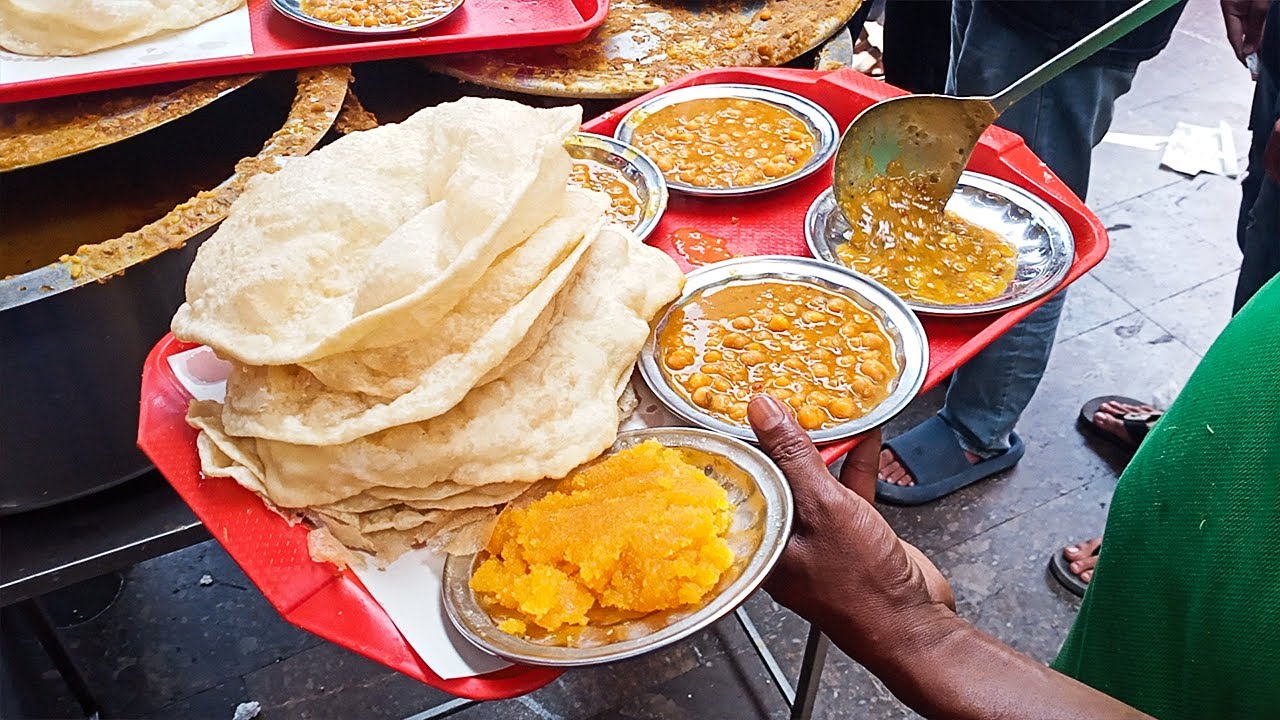 Soft Halwa Puri of Dhamthal l Best Breakfast At Karachi Street Food l ...