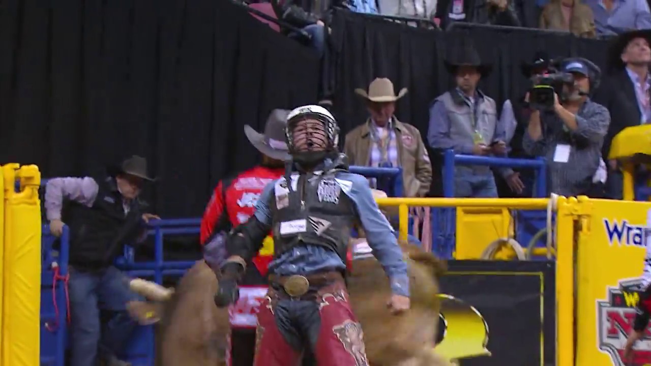 2017 Wrangler NFR Round 4 Highlights - YouTube