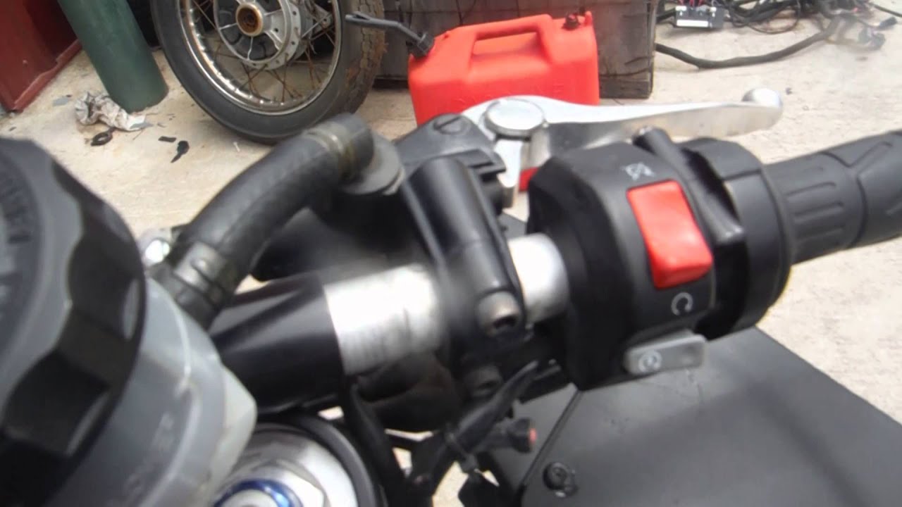 03 Kawasaki ZX9R Black - YouTube