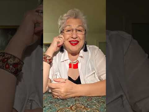 از لایوهای پاسخ به سوالات زیبا ناوک با شما 💕 