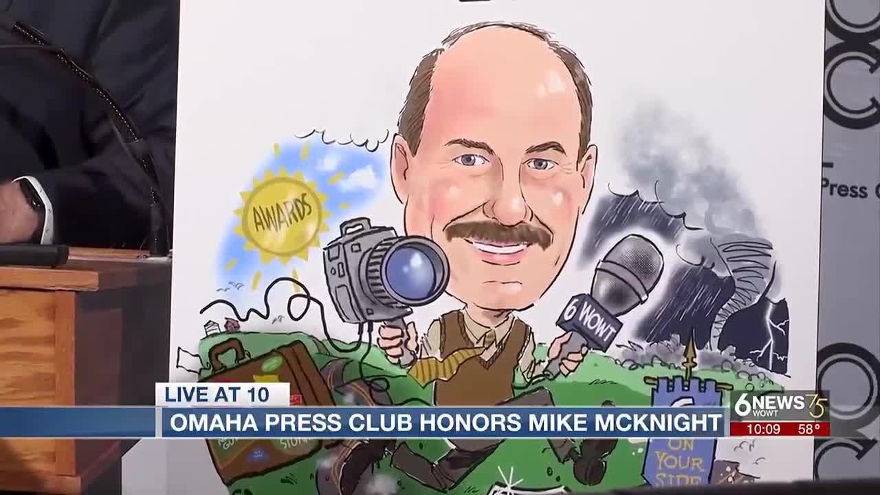 WOWT's own Mike McKnight honored at Omaha Press Club - YouTube