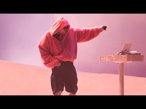 Justin Bieber - Beauty and a beat (Live in Coachella)