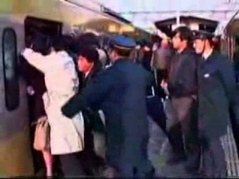 Beijing Olympics - Train Pushing - YouTube