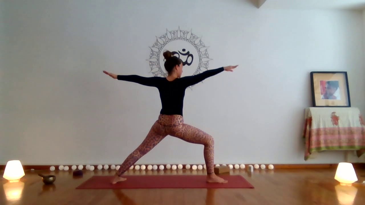 MORNING YOGA CON ALEJANDRA - YouTube