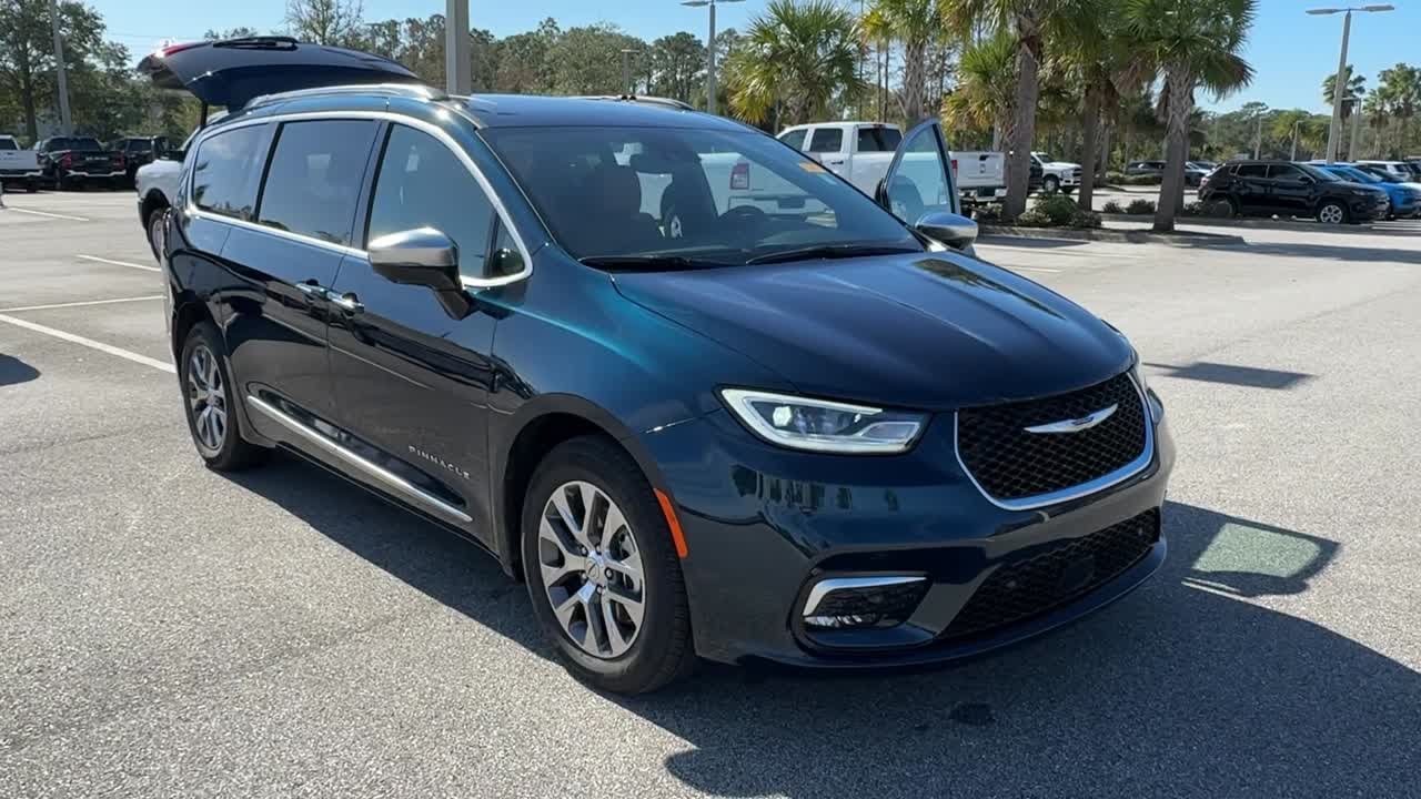 2023 Chrysler Pacifica Hybrid Pinnacle New Smyrna Beach, Port Orange ...