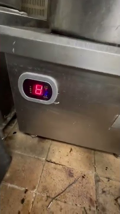商用電磁爐出現e1 E2 E3 E4 E5 E6 E7 E8 E9 Eor維修嗎？這個是電磁爐出現的故障。或者你需要尋找一個有實力的維修公司了