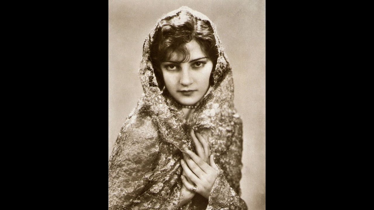 Tribute To Ita Rina - YouTube