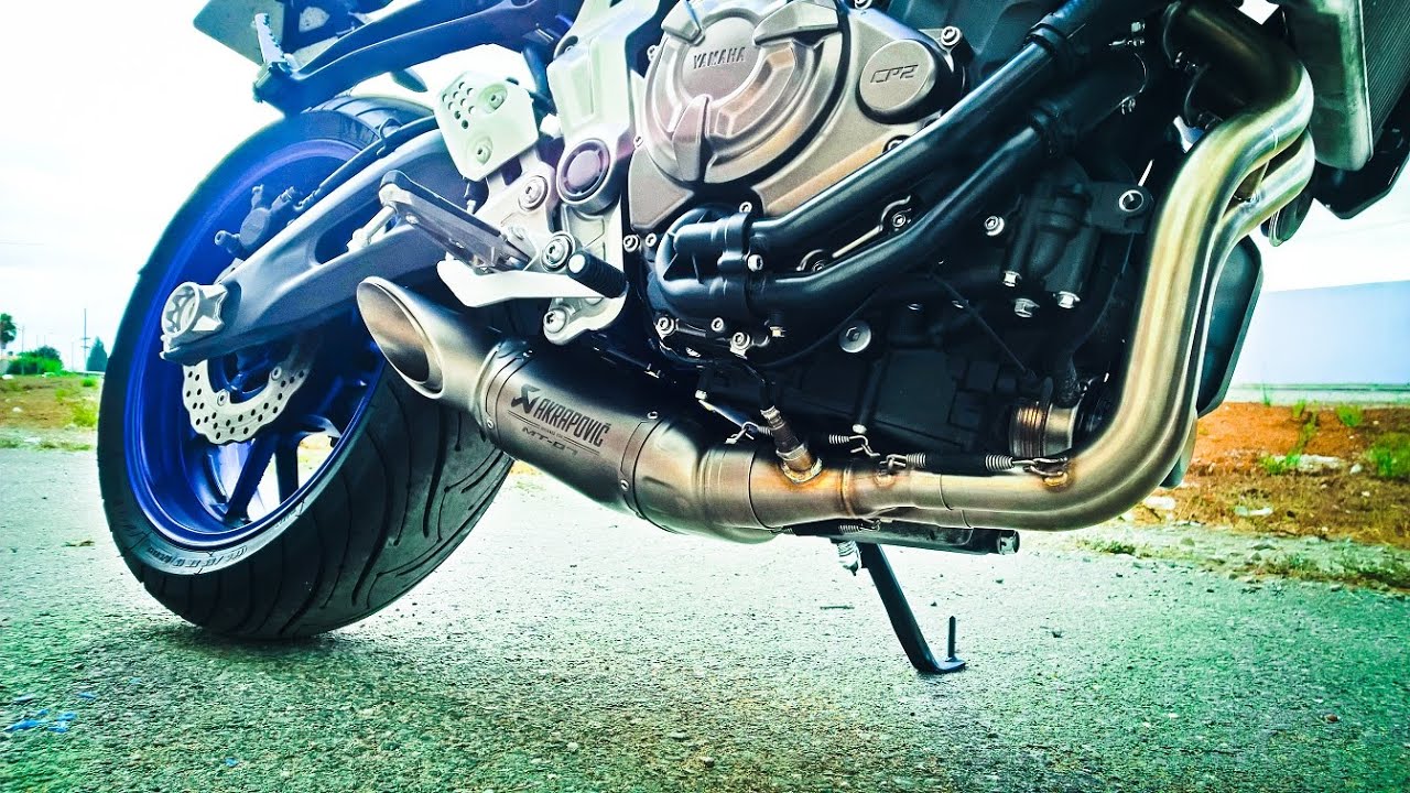 Yamaha MT 07 Race Blue 2015 - Akrapovic - YouTube