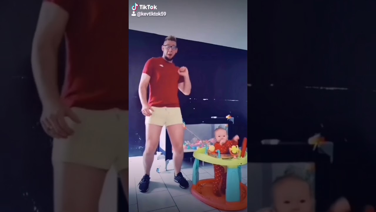 Le short trop court - YouTube