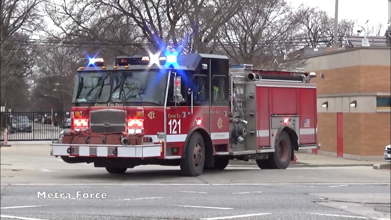 Chicago Fire Dept Engine 121 & Ambulance 79 Responding - YouTube