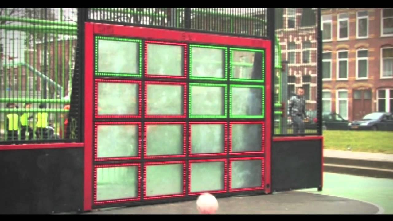 Amazing football skills on incredible football wall Sutu ! - YouTube