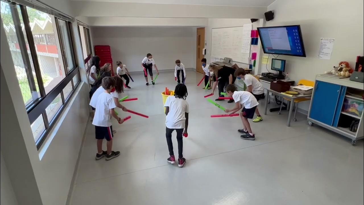 Playing Boomwhackers - YouTube