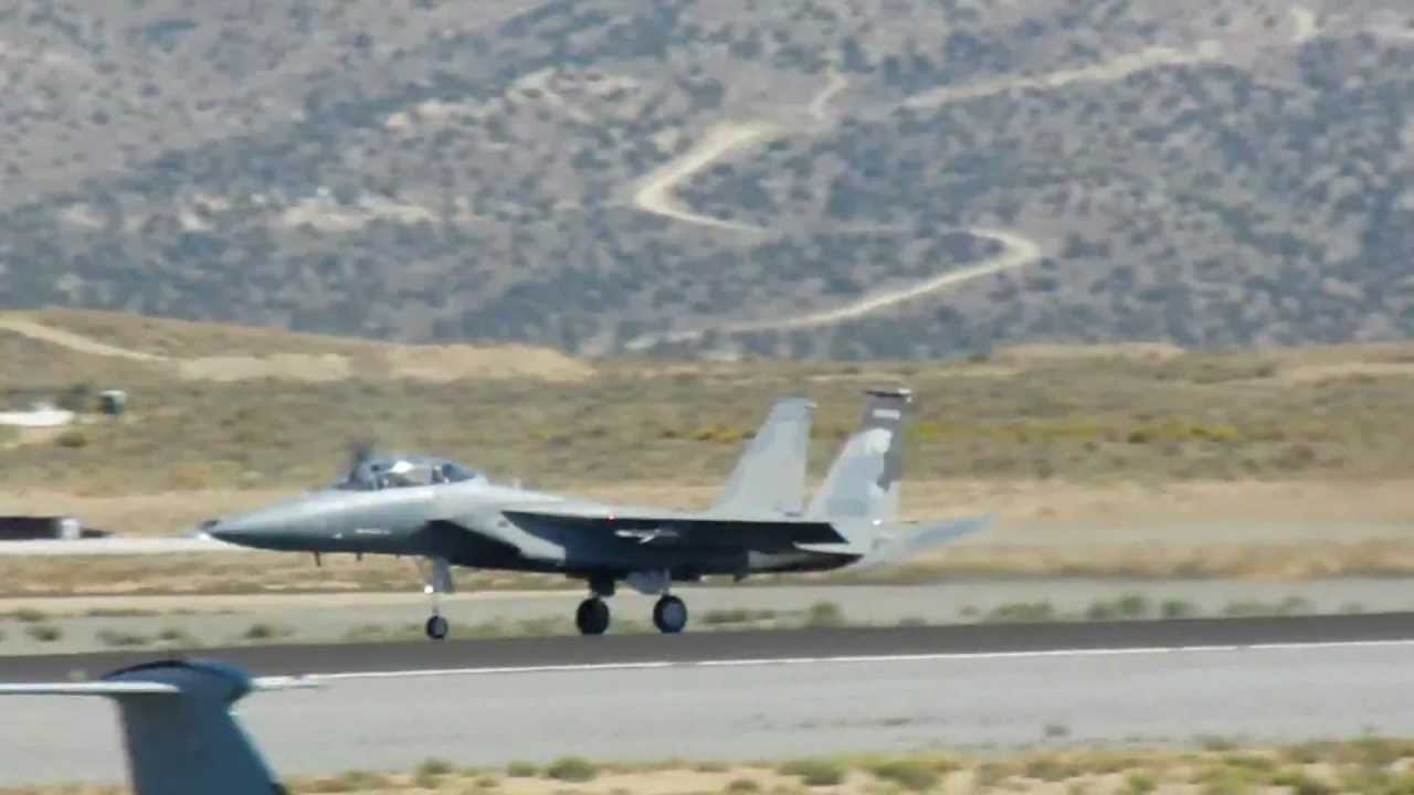2012 Reno Air Races USAF F-15 Low-Level Flyby - YouTube