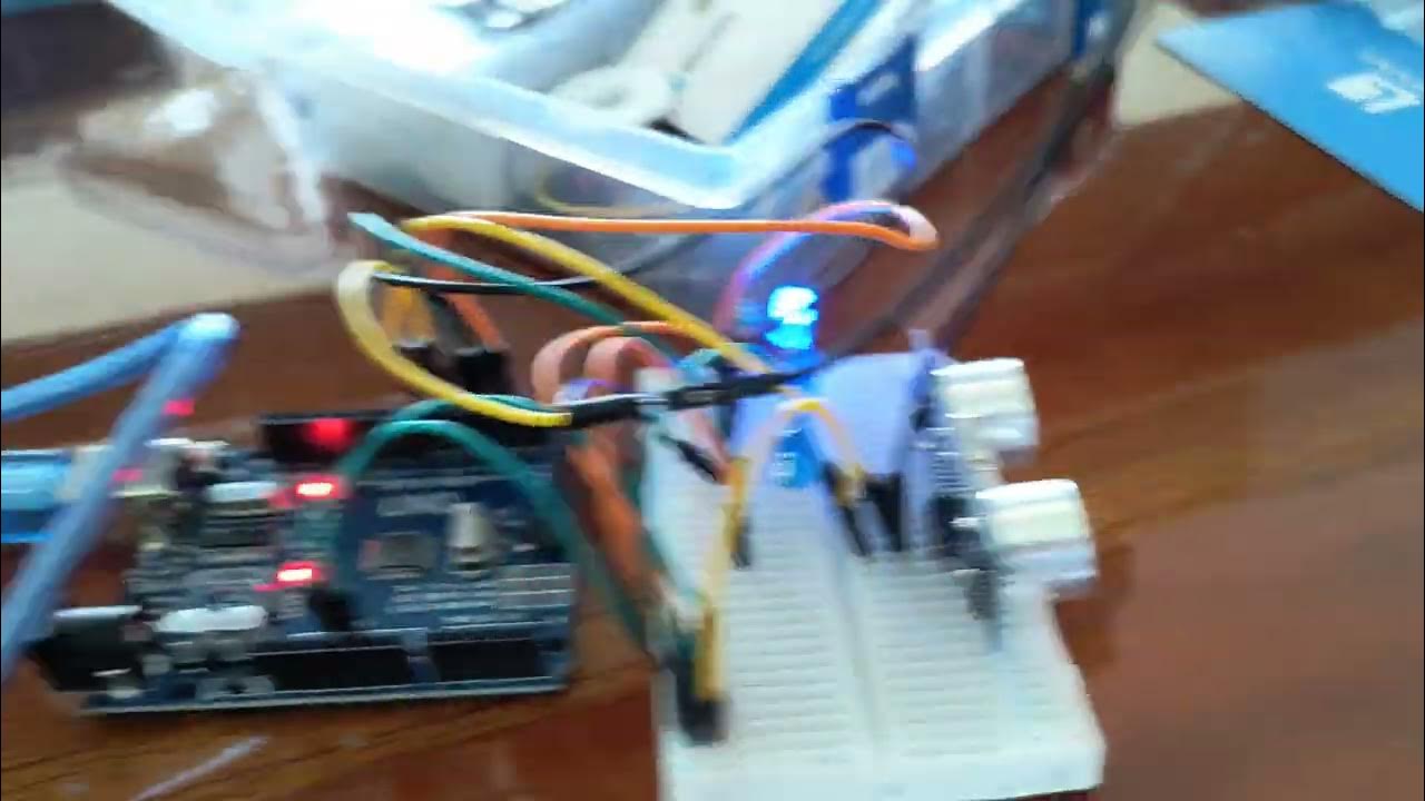 sensor ultrasónico 3 leds Arduino - YouTube