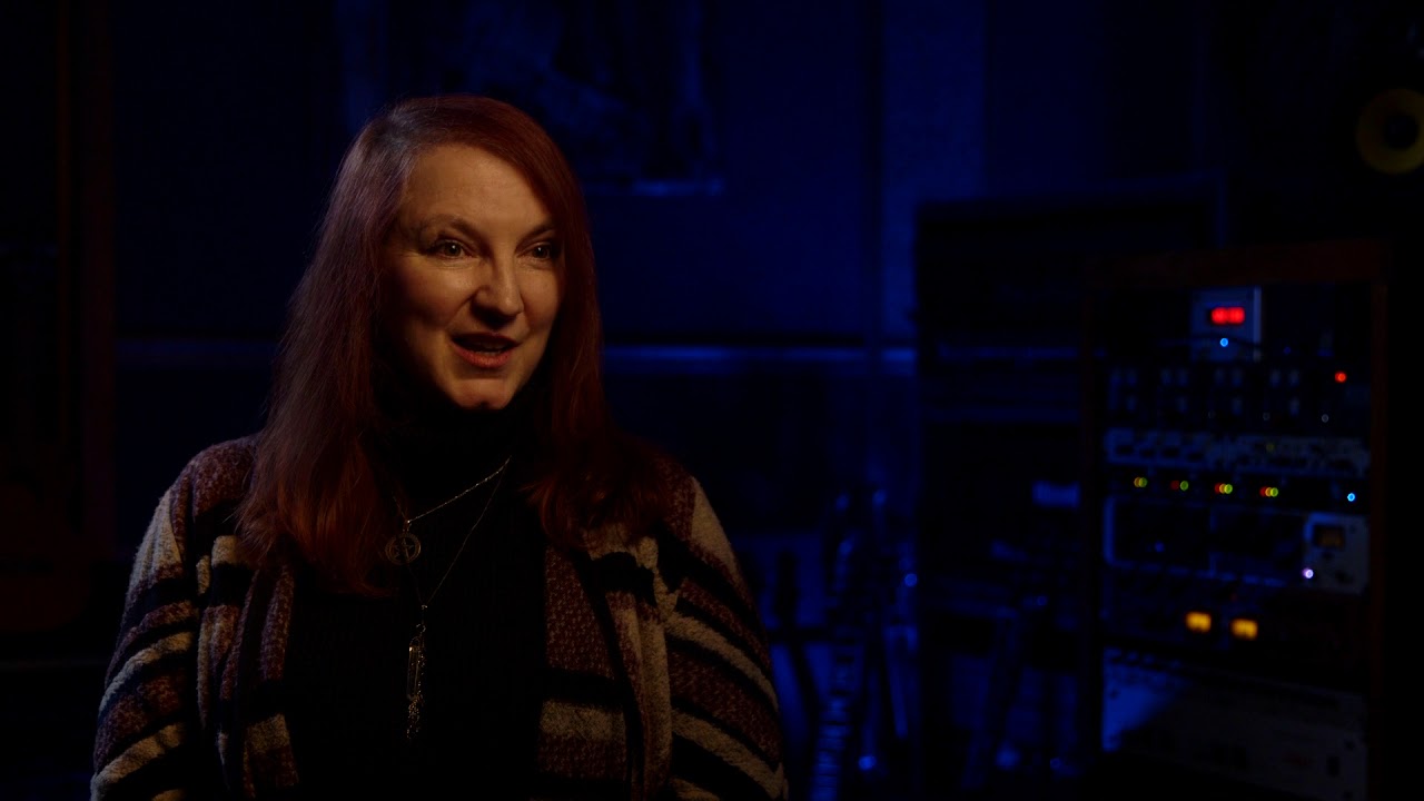 "A Sister's Gift" - Special Interview with Janene Travers - YouTube