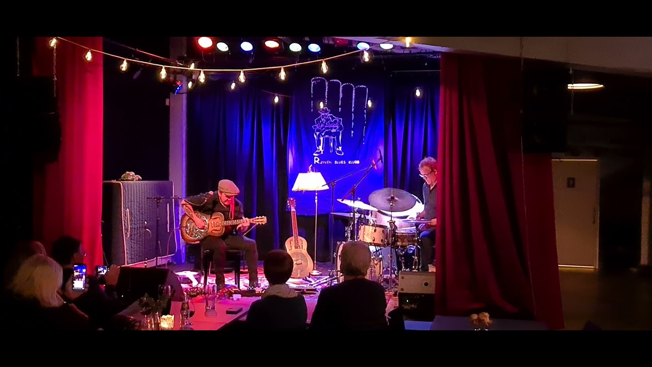 Daniel Eriksen & Stig Sjøstrøm på Sekkefabrikken 13 november 2021...👍😎🎶 ...