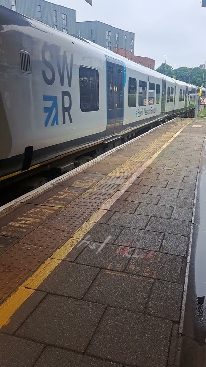 SWR 450029 450009 & 450001 arriving at Fratton 28/5/24 - YouTube
