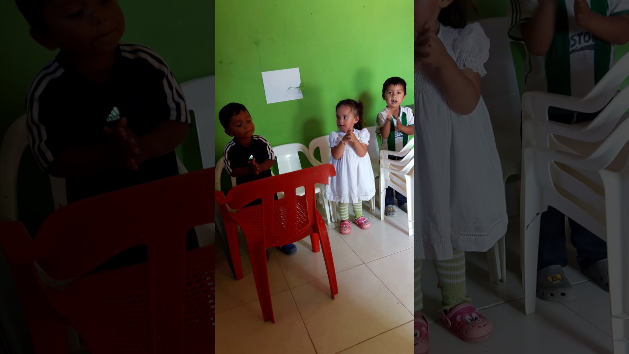 Niño Predicando - YouTube