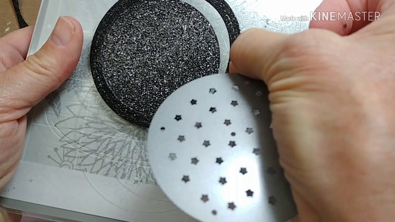 How to create SHAKER Circles on Cards and Layouts - YouTube