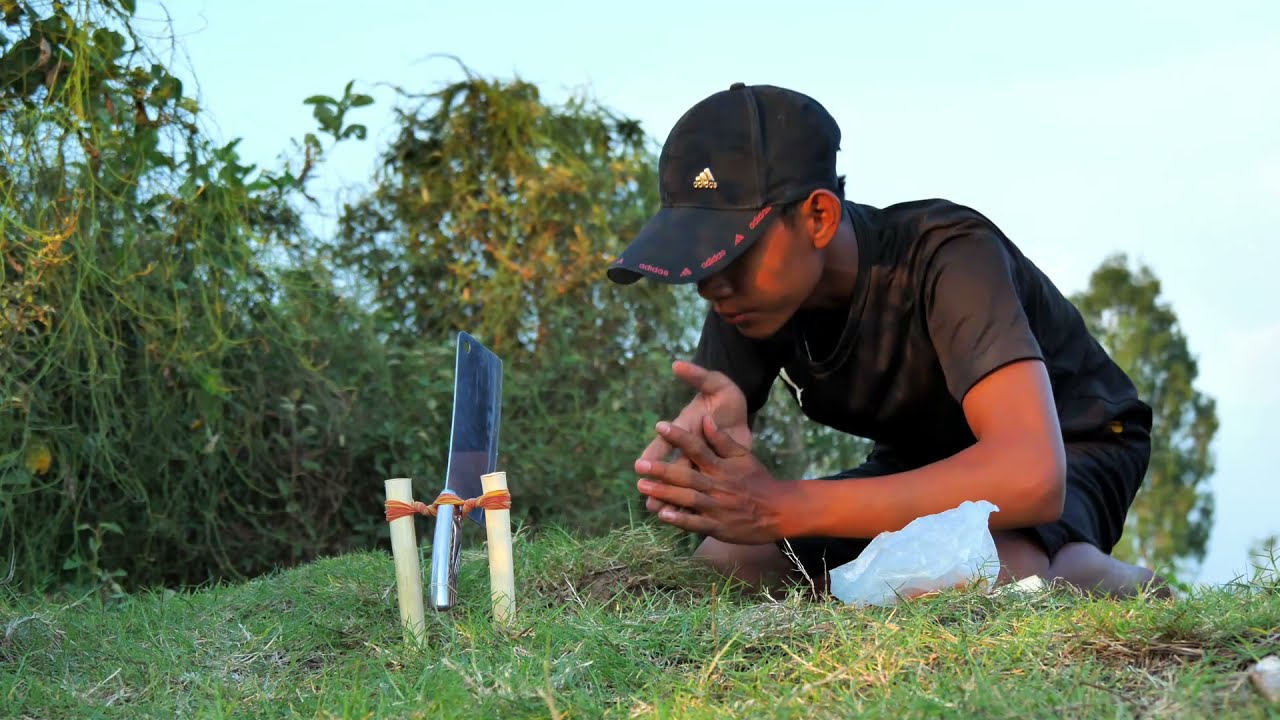 EASY SNAKE TRAP_ Best Creative DIY Snake Trap Using Knife (That Works ...