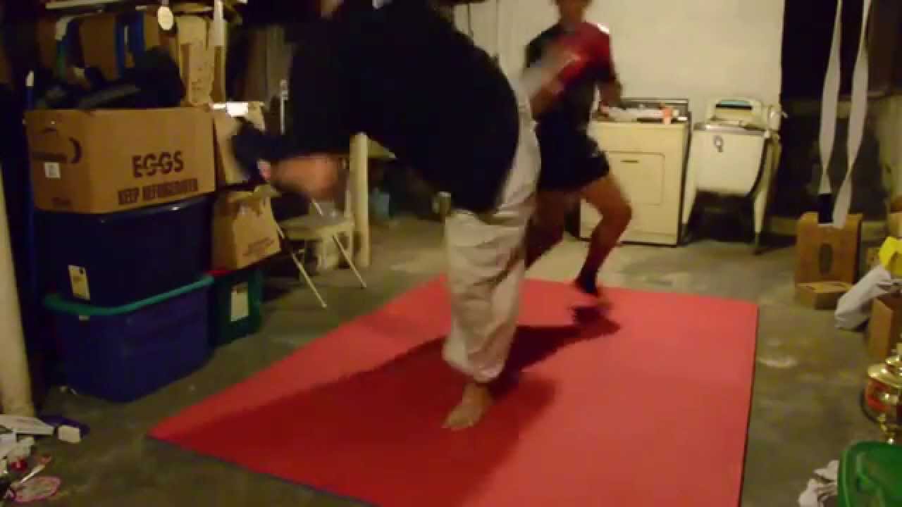 LEG KICK GONE WRONG - YouTube
