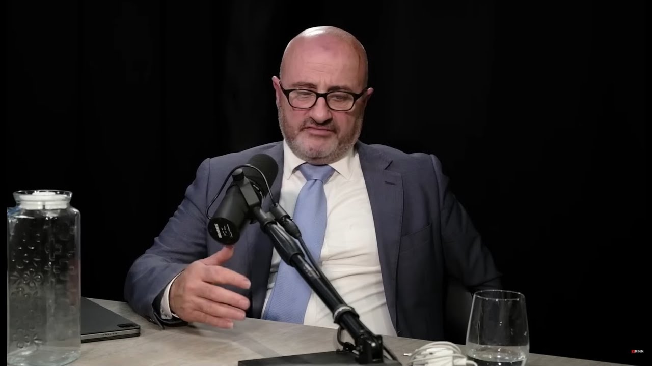 Episodju Speċjali- “Il-Politiku” Misteden Profs Simon Mercieca . - YouTube
